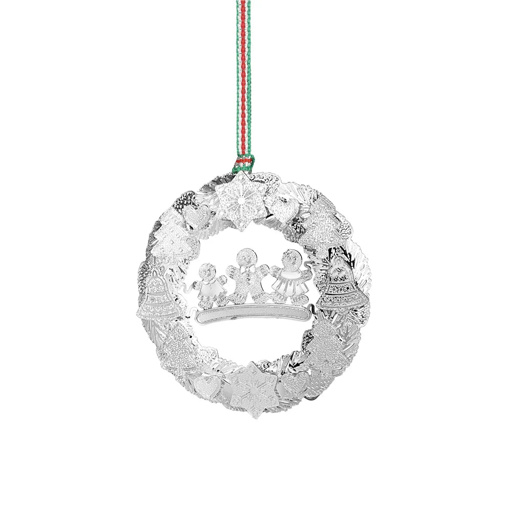 Newbridge Silverware Gingerbread Family Decoration | Standun